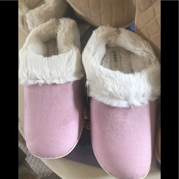 Dreamtoe | Shoes | Dreamtoe Slippers Super Soft Assorted Slippers ...